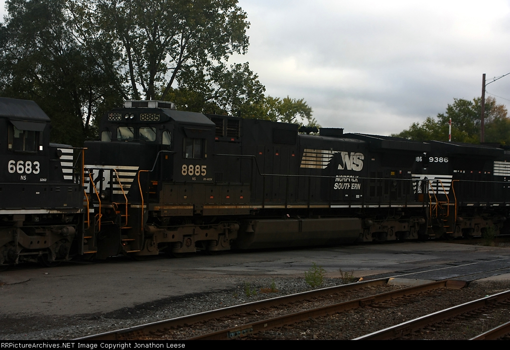 NS 8885